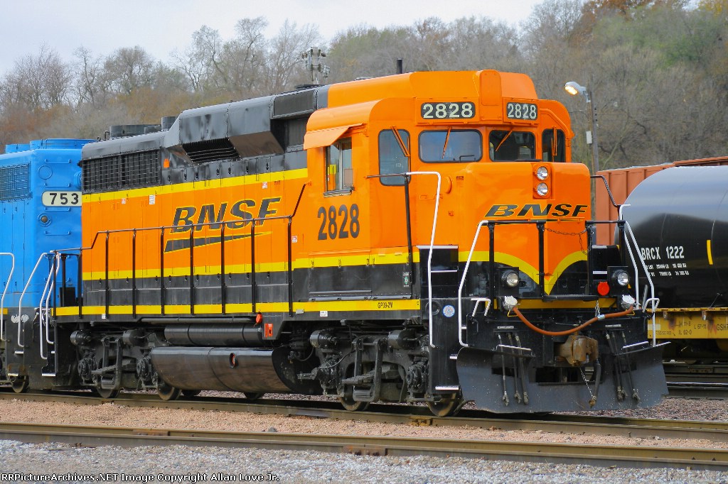 BNSF 2828